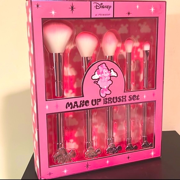 Disney | Makeup | Disney Minnie Mouse Ltd Edition 5pc Metallic Cosmetic ...